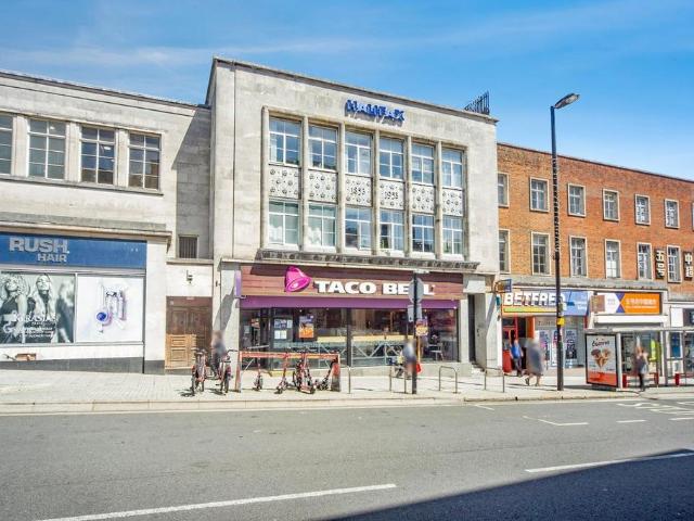 2 bedroom flat for sale