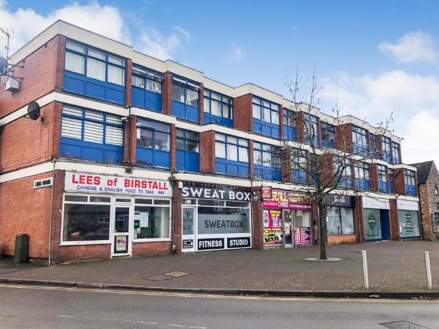 2 bedroom flat for sale