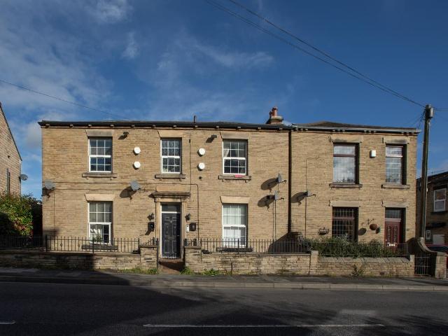 2 bedroom flat for sale