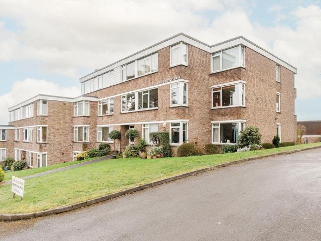 2 bedroom flat for sale