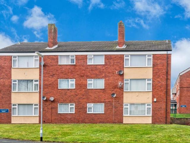 2 bedroom flat for sale