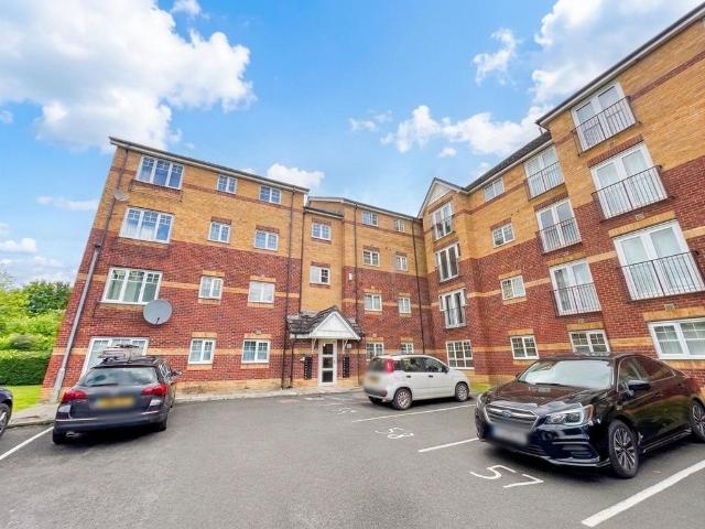 2 bedroom flat for sale