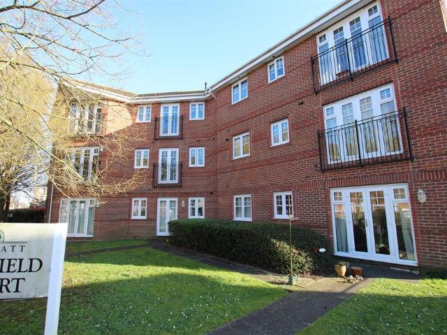 2 bedroom flat for sale