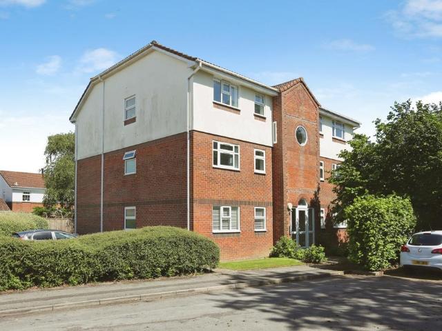 2 bedroom flat for sale