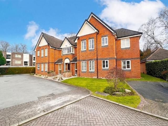 2 bedroom flat for sale
