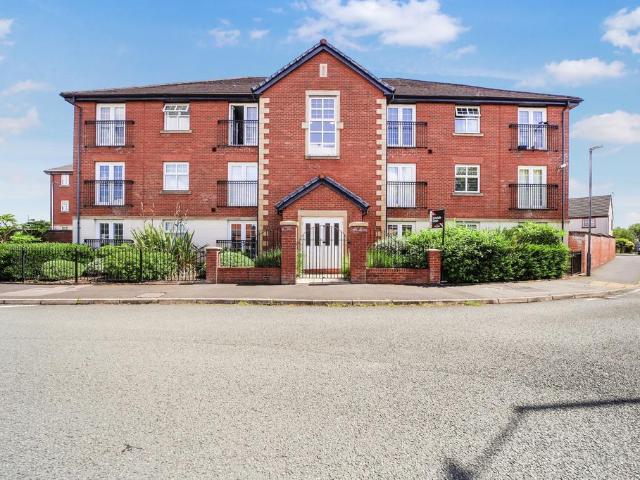 2 bedroom flat for sale