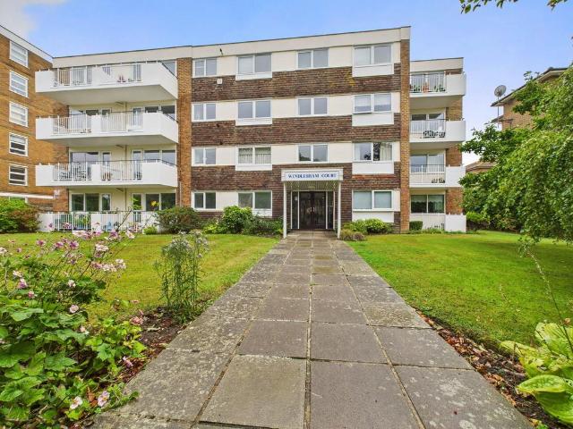 2 bedroom flat for sale