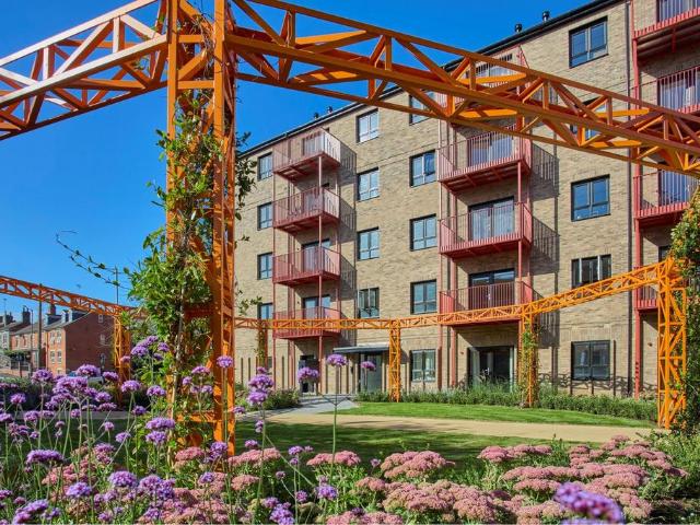 2 bedroom flat for sale