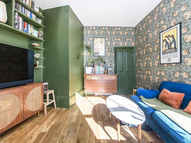 2 bedroom flat for sale