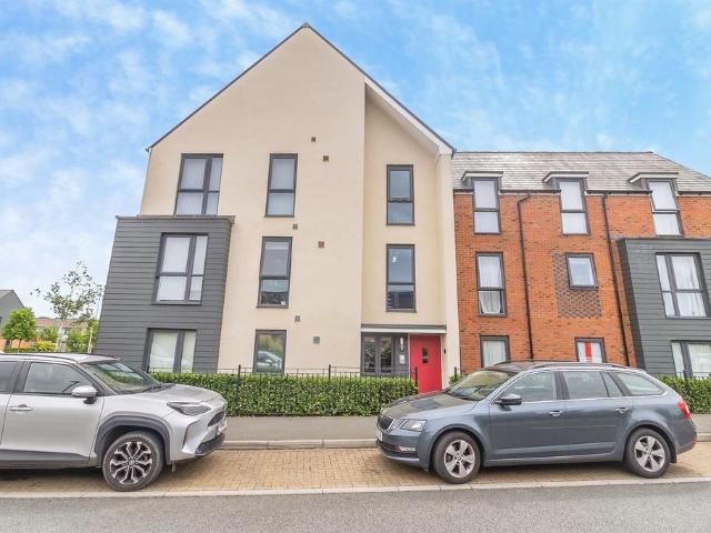 2 bedroom flat for sale