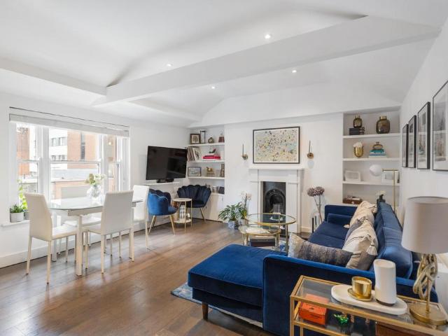 2 bedroom flat for sale