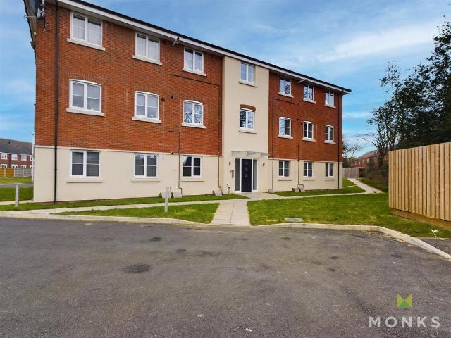 2 bedroom flat for sale