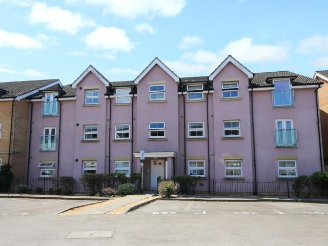 2 bedroom flat for sale