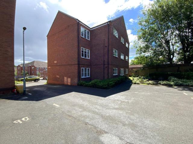 2 bedroom flat for sale