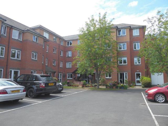2 bedroom flat for sale