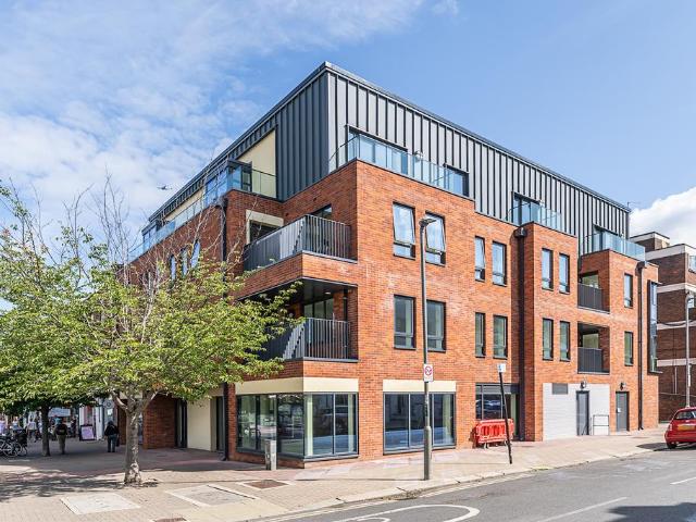 2 bedroom flat for sale