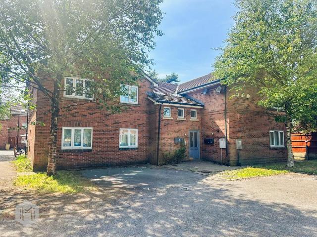 2 bedroom flat for sale