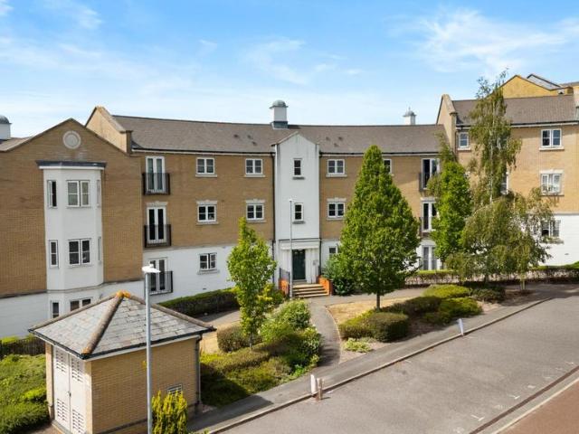 2 bedroom flat for sale