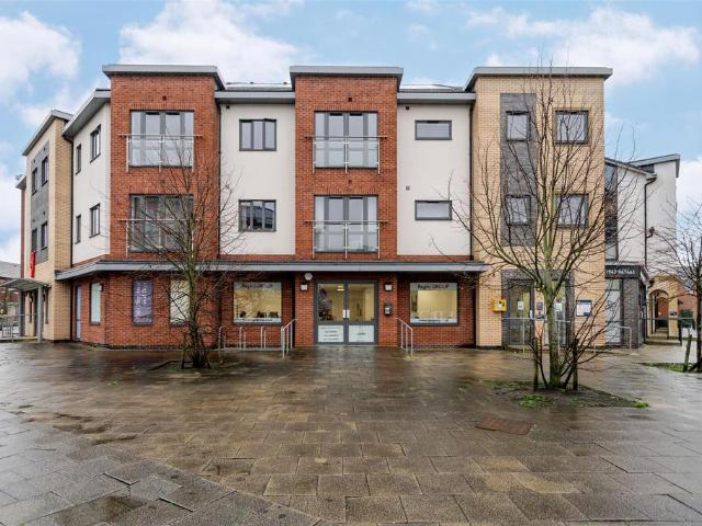 2 bedroom flat for sale