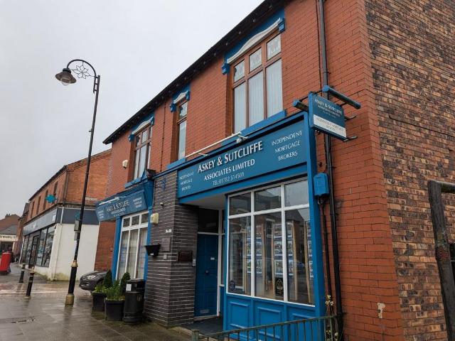 2 bedroom flat for sale