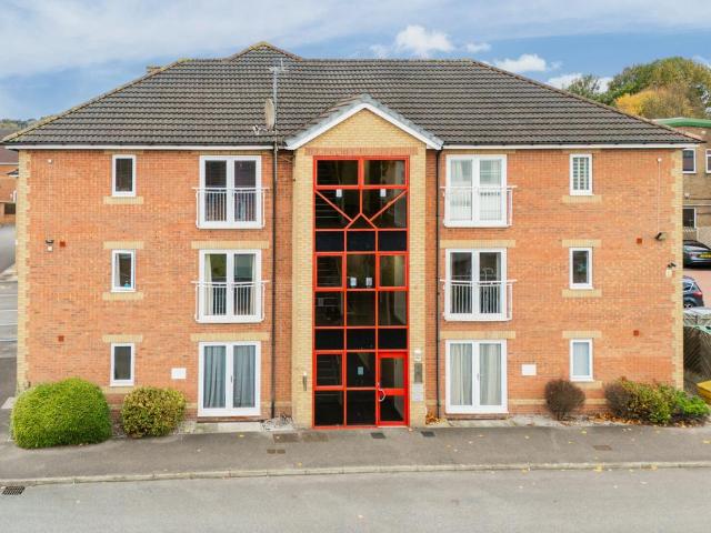 2 bedroom flat for sale