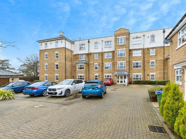 2 bedroom flat for sale