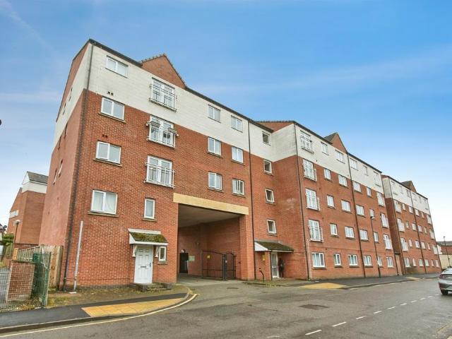 2 bedroom flat for sale