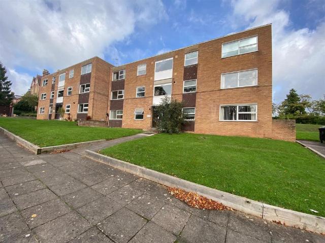 2 bedroom flat for sale