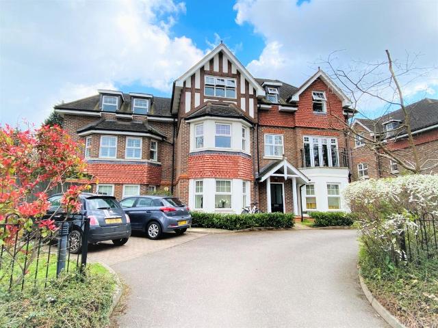 2 bedroom flat for sale
