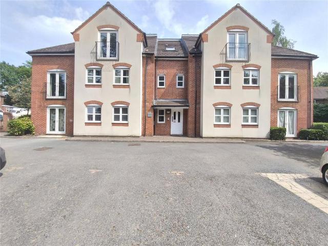 2 bedroom flat for sale