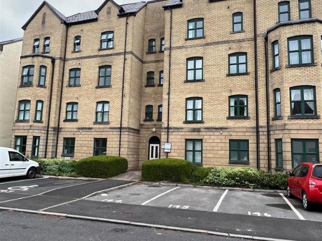 2 bedroom flat for sale