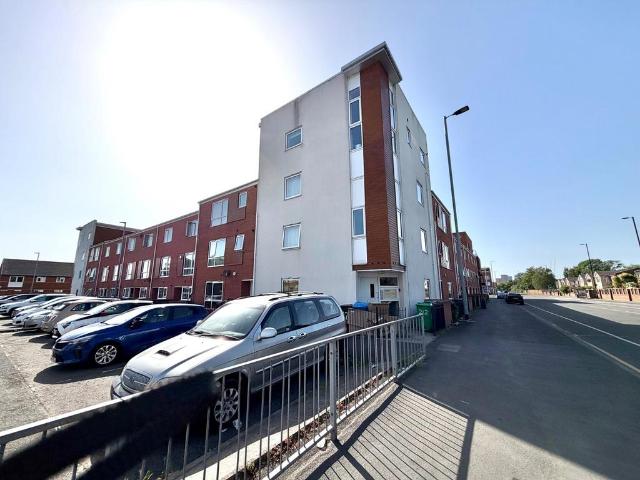 2 bedroom flat for sale