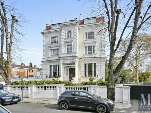 2 bedroom flat for sale
