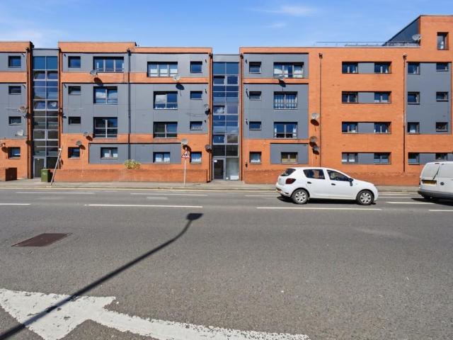 2 bedroom flat for sale