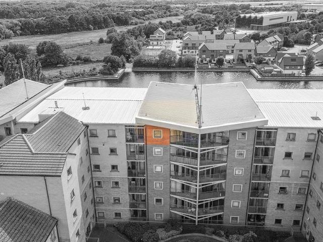 2 bedroom flat for sale