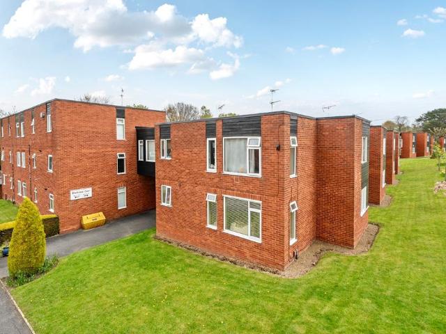 2 bedroom flat for sale