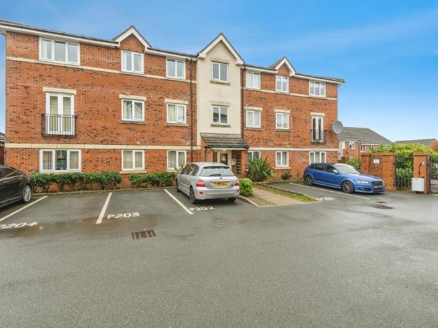 2 bedroom flat for sale