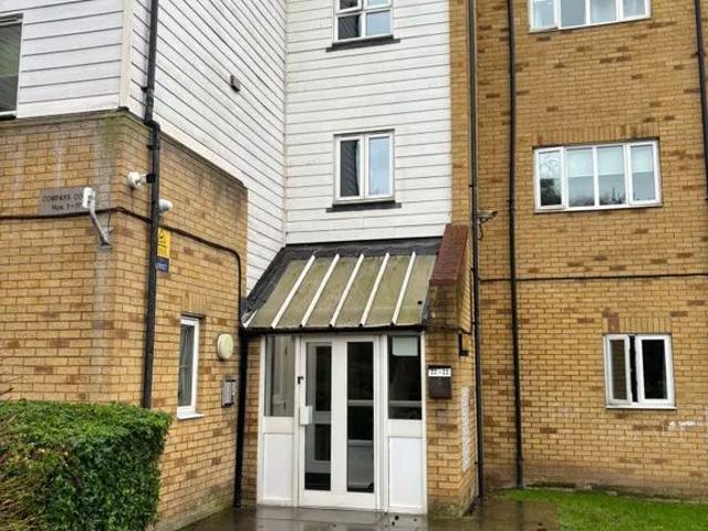 2 bedroom flat for sale