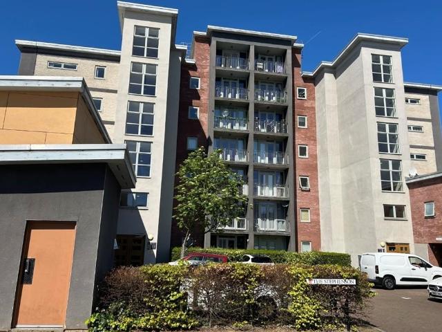 2 bedroom flat for sale