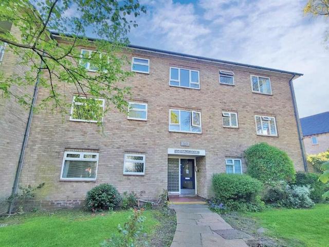 2 bedroom flat for sale