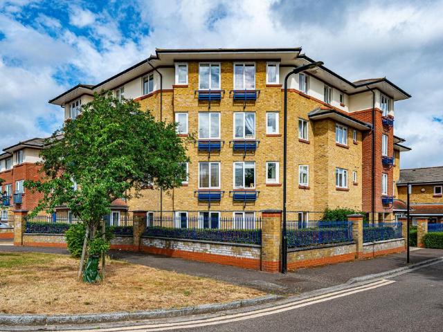 2 bedroom flat for sale
