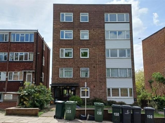 2 bedroom flat for sale