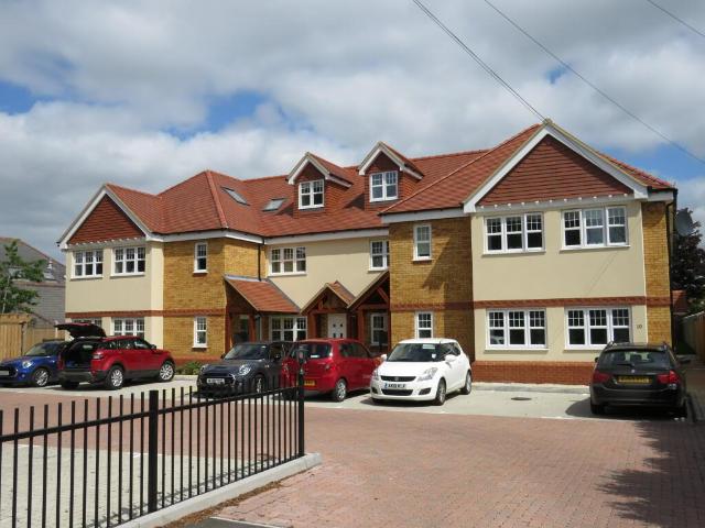 2 bedroom flat for sale