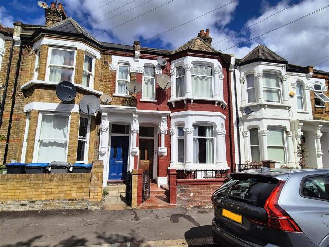 2 bedroom flat for sale