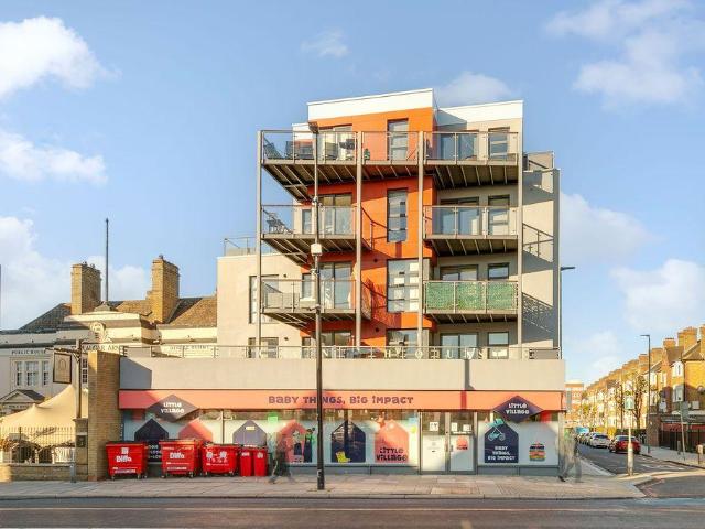 2 bedroom flat for sale