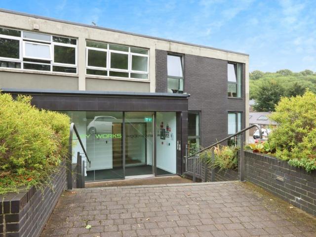 2 bedroom flat for sale