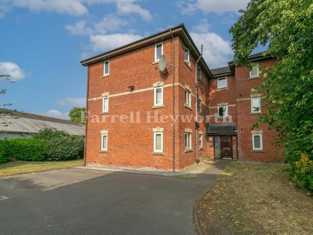 2 bedroom flat for sale