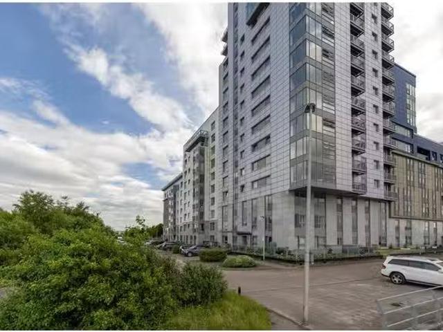 2 bedroom flat for sale, 7/11 Western Harbour View, Newhaven.