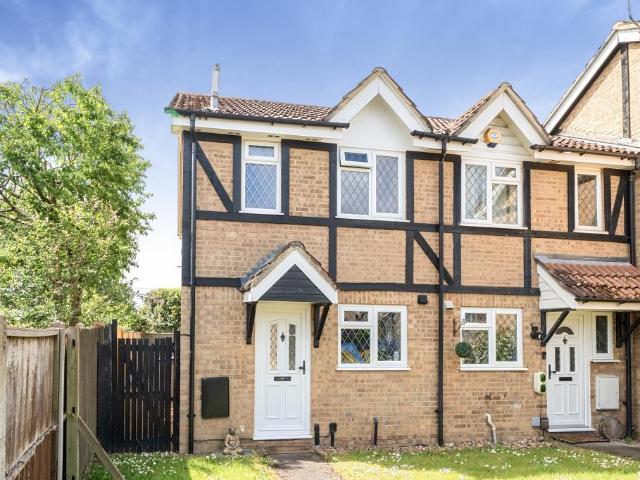 2 bedroom flat for sale