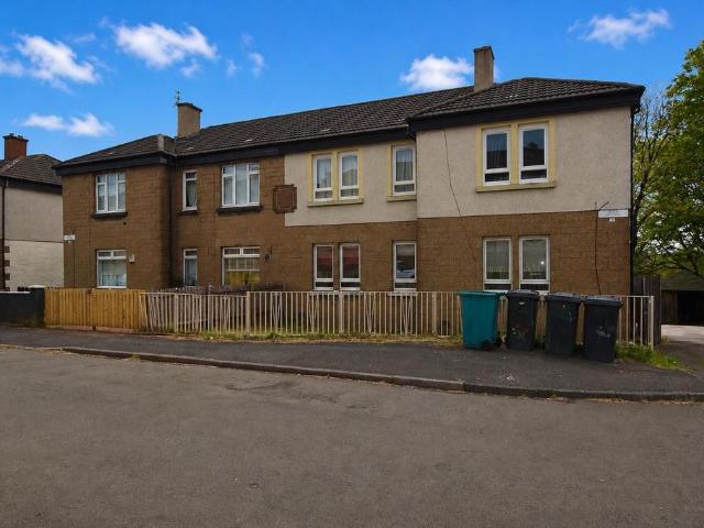 2 bedroom flat for sale